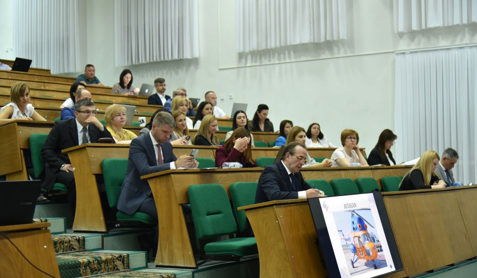 Studiile de master la Școala de Management în Sănătate Publică schimbă ...